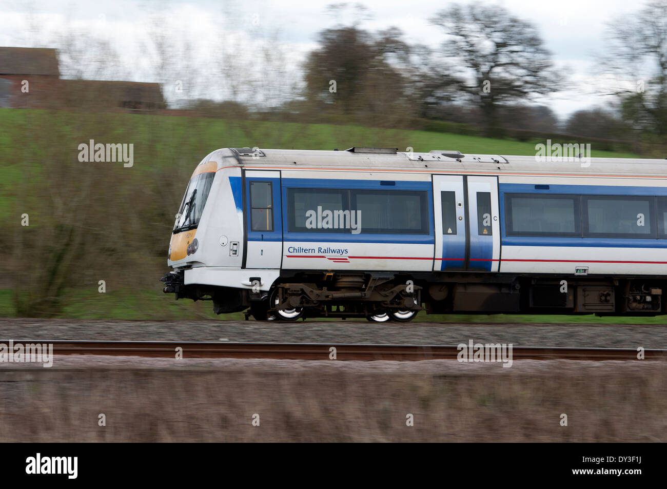 Class 168 train hi-res stock photography and images - Alamy