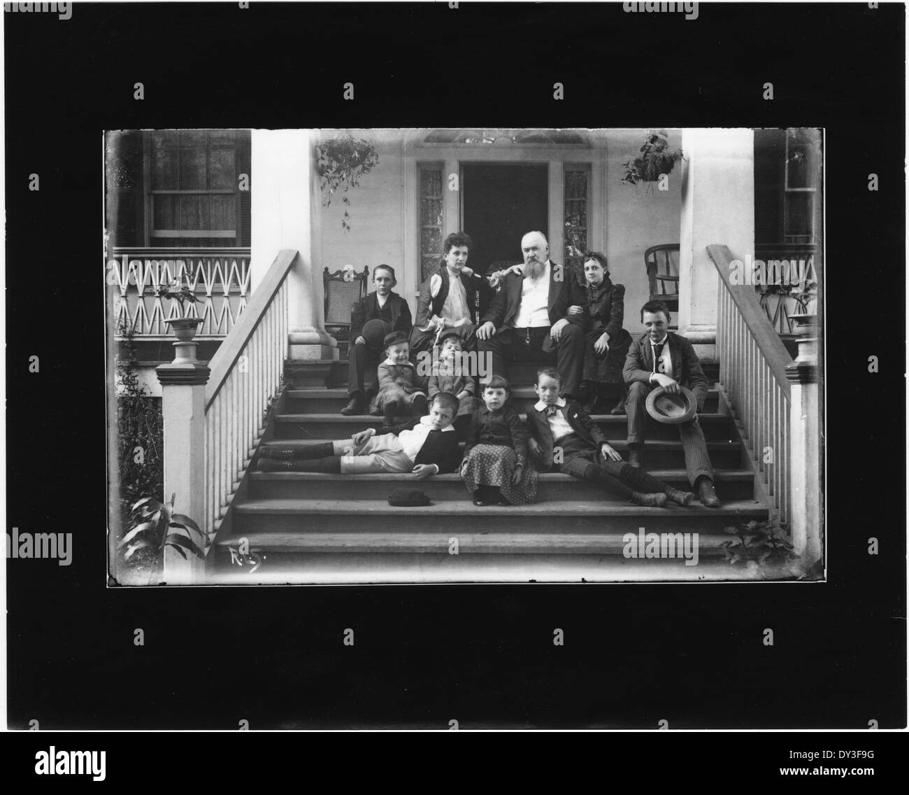 A photo of the Foster family at Cottage Garden, with family members ...