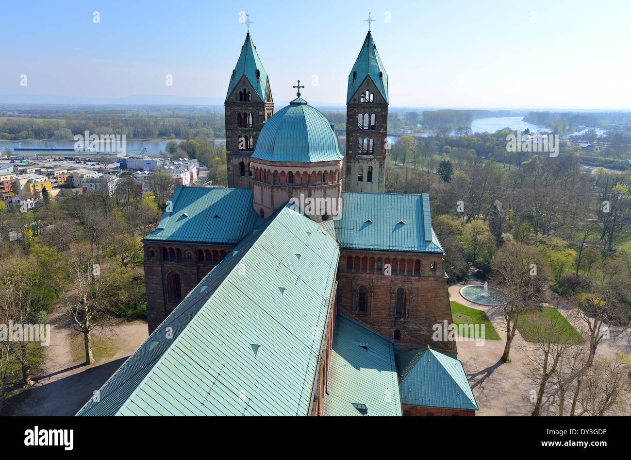 Speyer, Germany. 28th Mar, 2014. A view of the Speyer cathedral and its ...