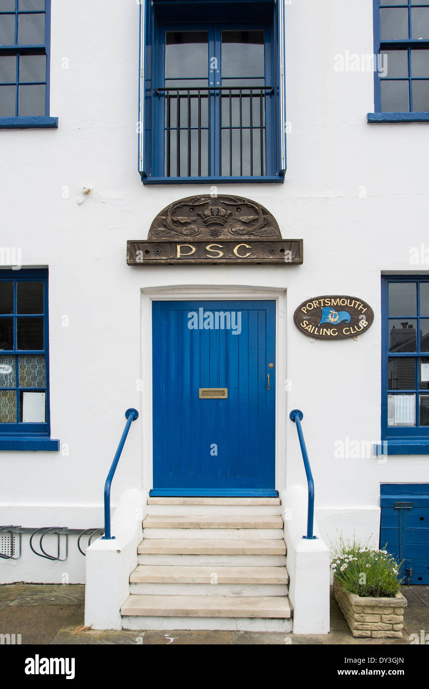 Portsmouth Sailing Club, Portsmouth Old Town, Hampshire Stock Photo - Alamy Portsmouth Sailing Club, Portsmouth Old Town, Hampshire Stock Photo - Alamy