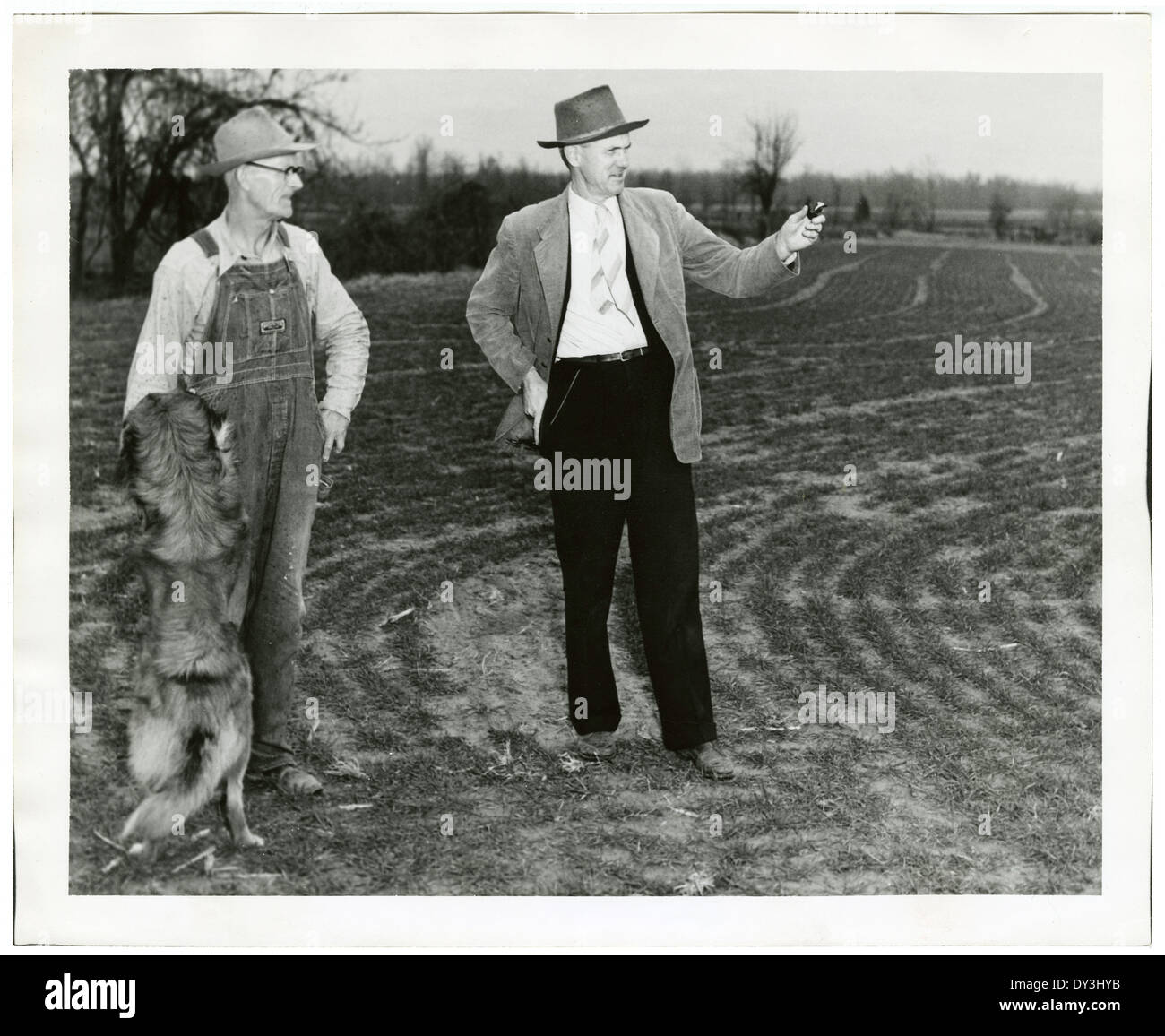 1950s farmer america hi-res stock photography and images - Alamy