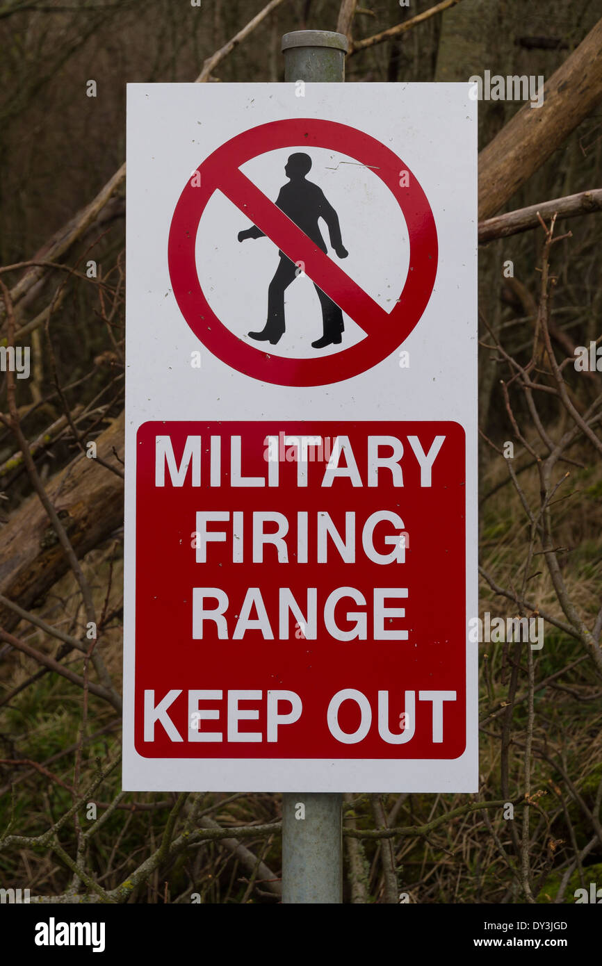 Army warning sign hi-res stock photography and images - Alamy