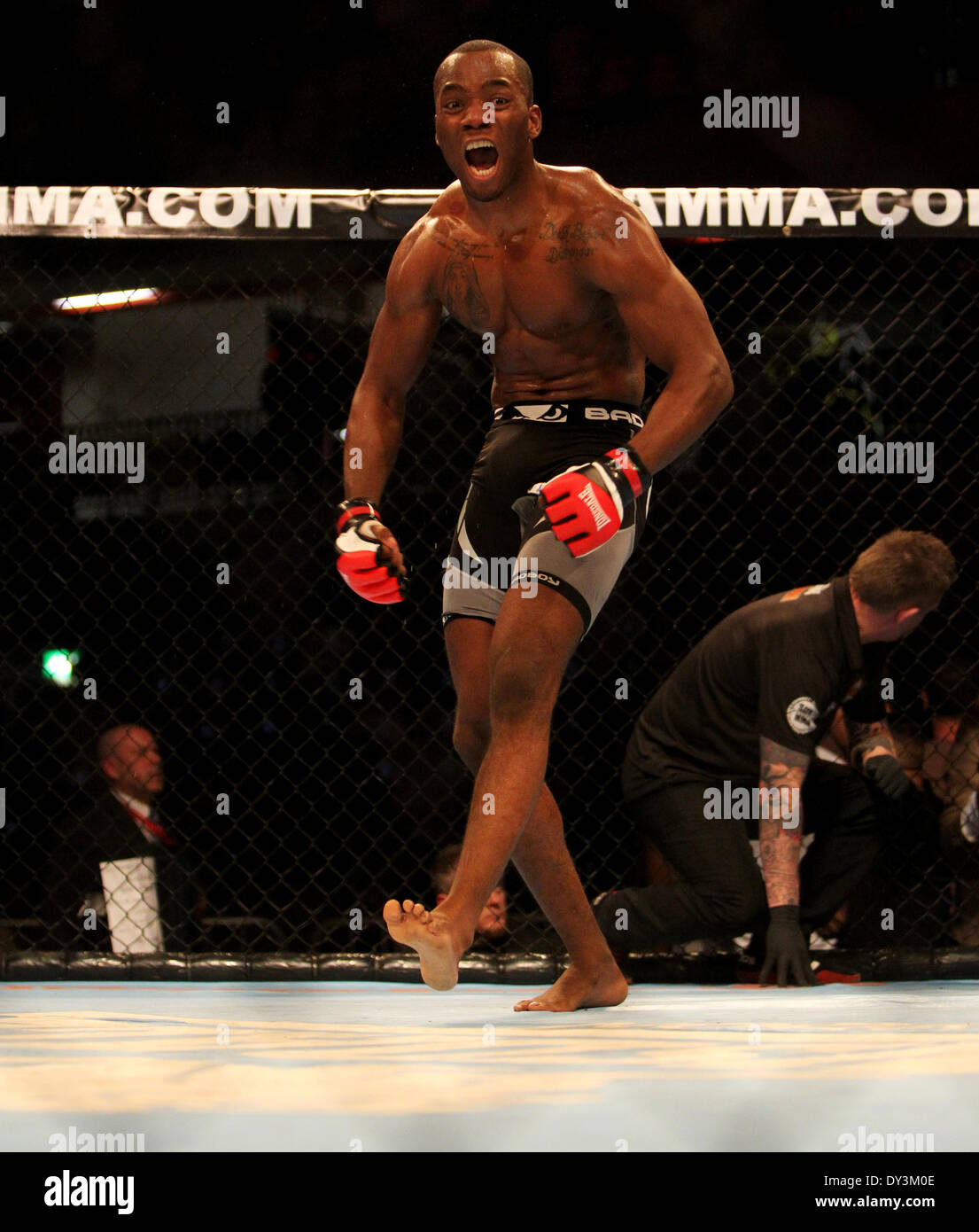 Leon edwards weight hi-res stock photography and images - Alamy