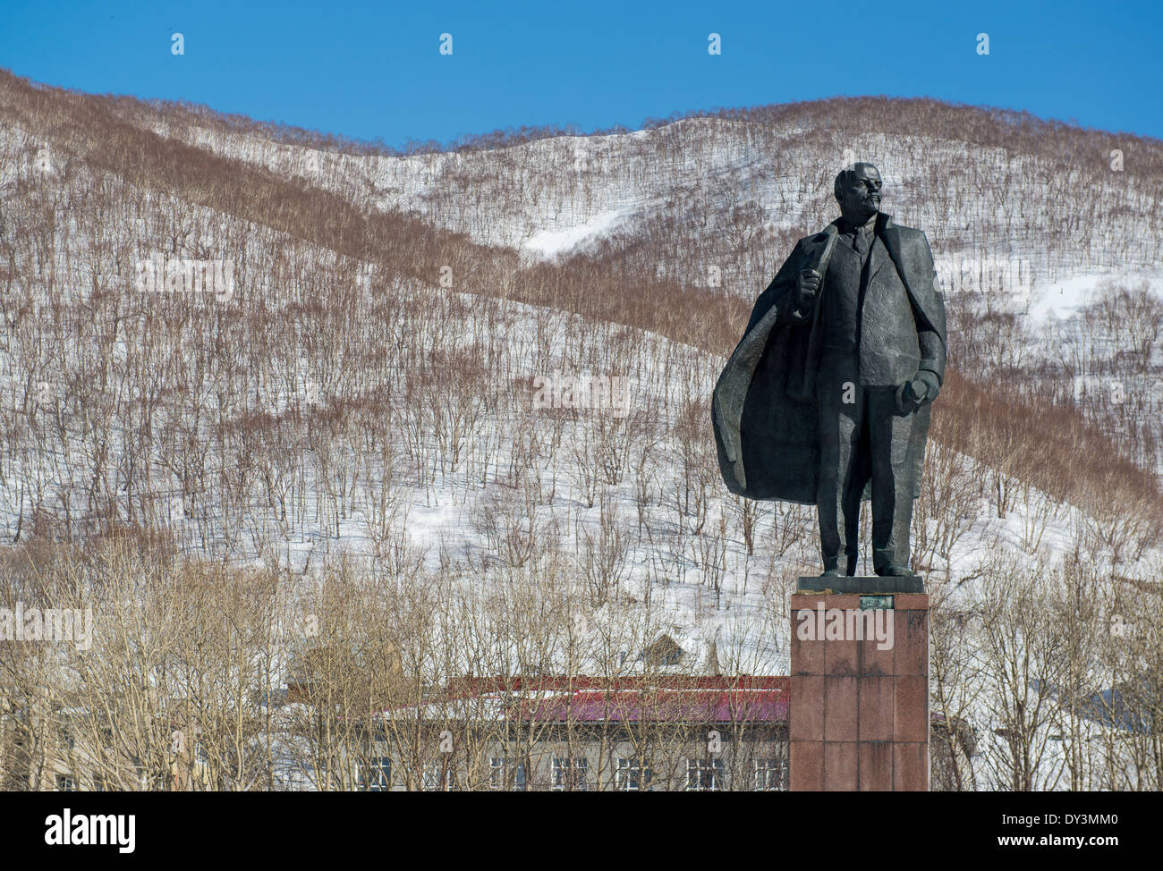Statue vladimir lenin hi-res stock photography and images - Alamy