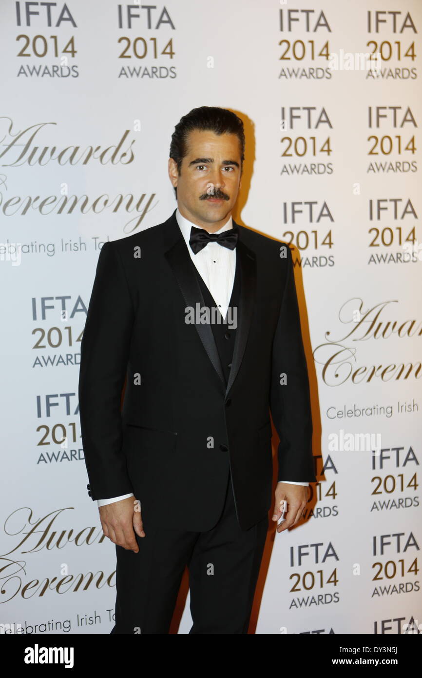 Irish actor colin farrell poses hi-res stock photography and images - Alamy