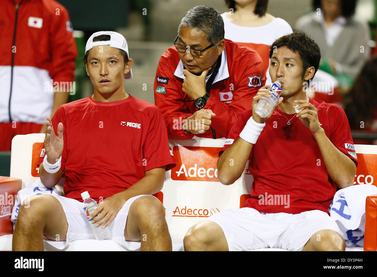 Ariake Coliseum, Tokyo, Japan. 5th Apr, 2014. (L-R) Tatsuma Ito, Minoru ...