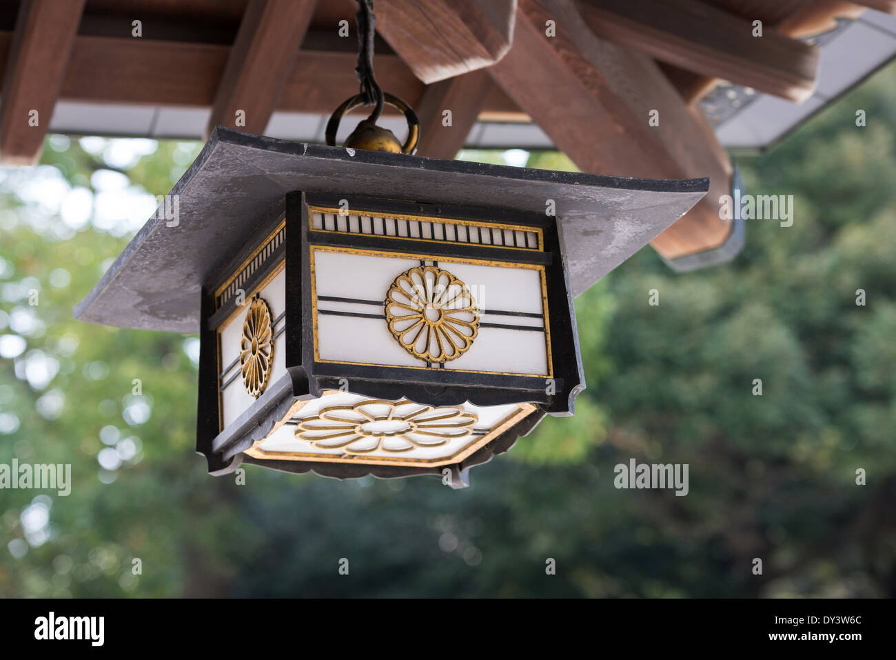 Lantern meiji shrine hi-res stock photography and images - Alamy