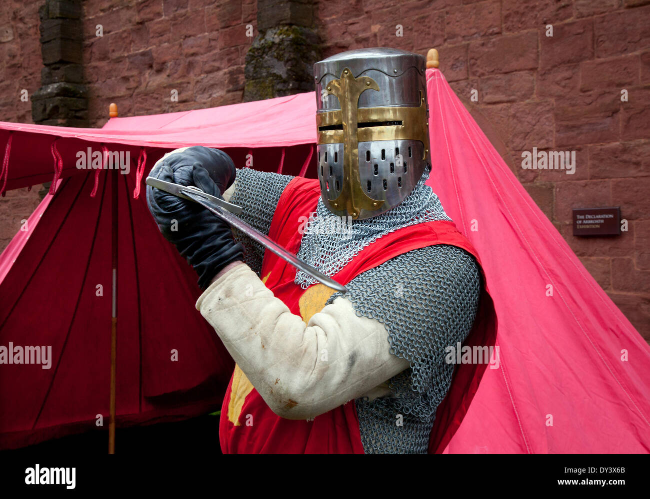 Reenactor knight hi-res stock photography and images - Alamy