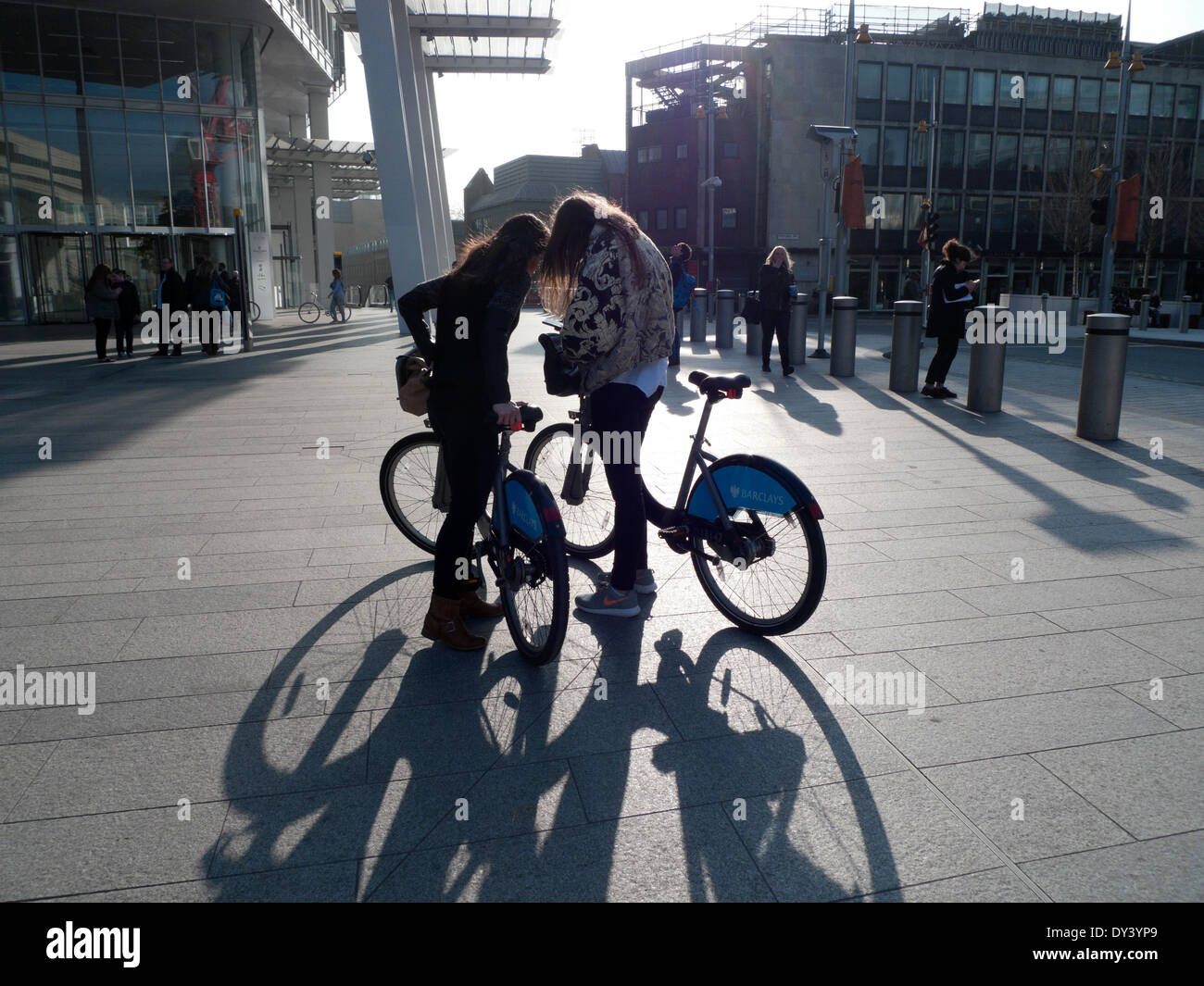 Female british cyclists hi-res stock photography and images - Alamy
