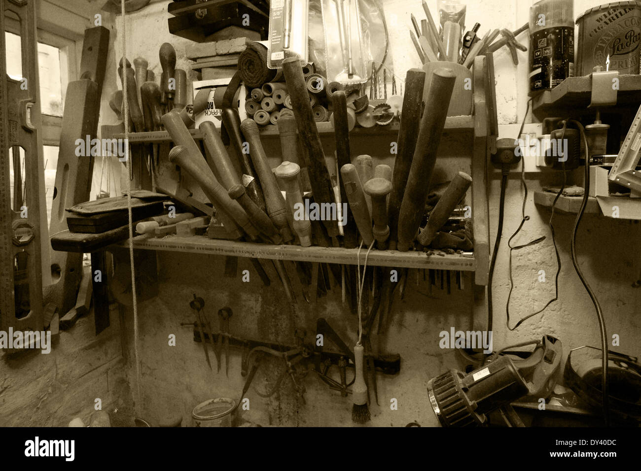 Working tools hi-res stock photography and images - Alamy