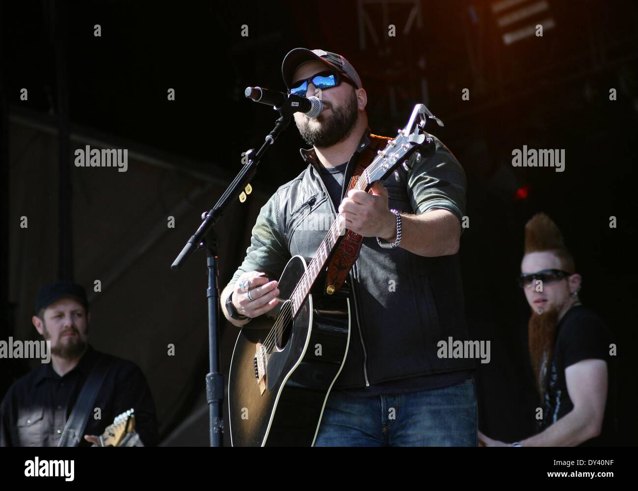 Tyler Farr in attendance for 2nd Annual ACM Party for a Cause Festival ...
