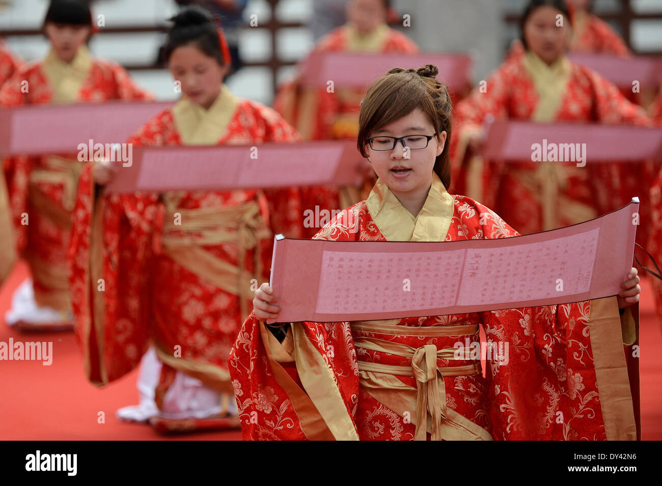 Confucian style hi-res stock photography and images - Alamy