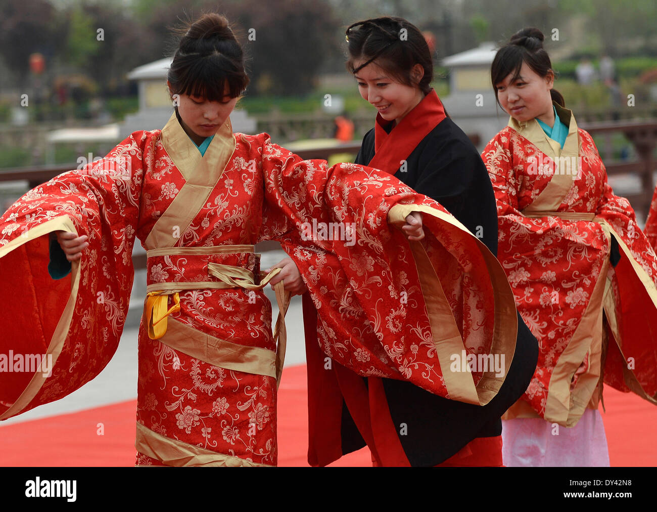 Chinese confucian ceremony hi-res stock photography and images - Alamy