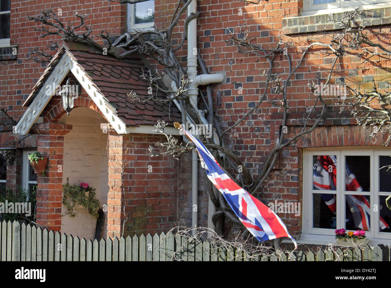Albury village hi-res stock photography and images - Alamy