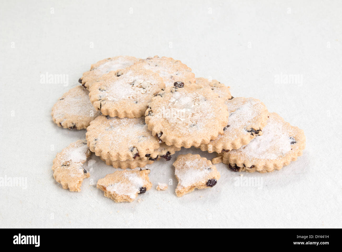 Broken biscuit hi-res stock photography and images - Alamy