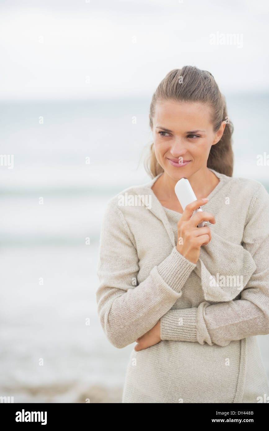 Mobile clothes stand hi-res stock photography and images - Alamy