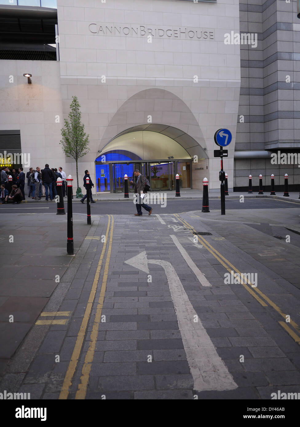 Cannon Bridge House London Headquarters of Natixis with left turn ...