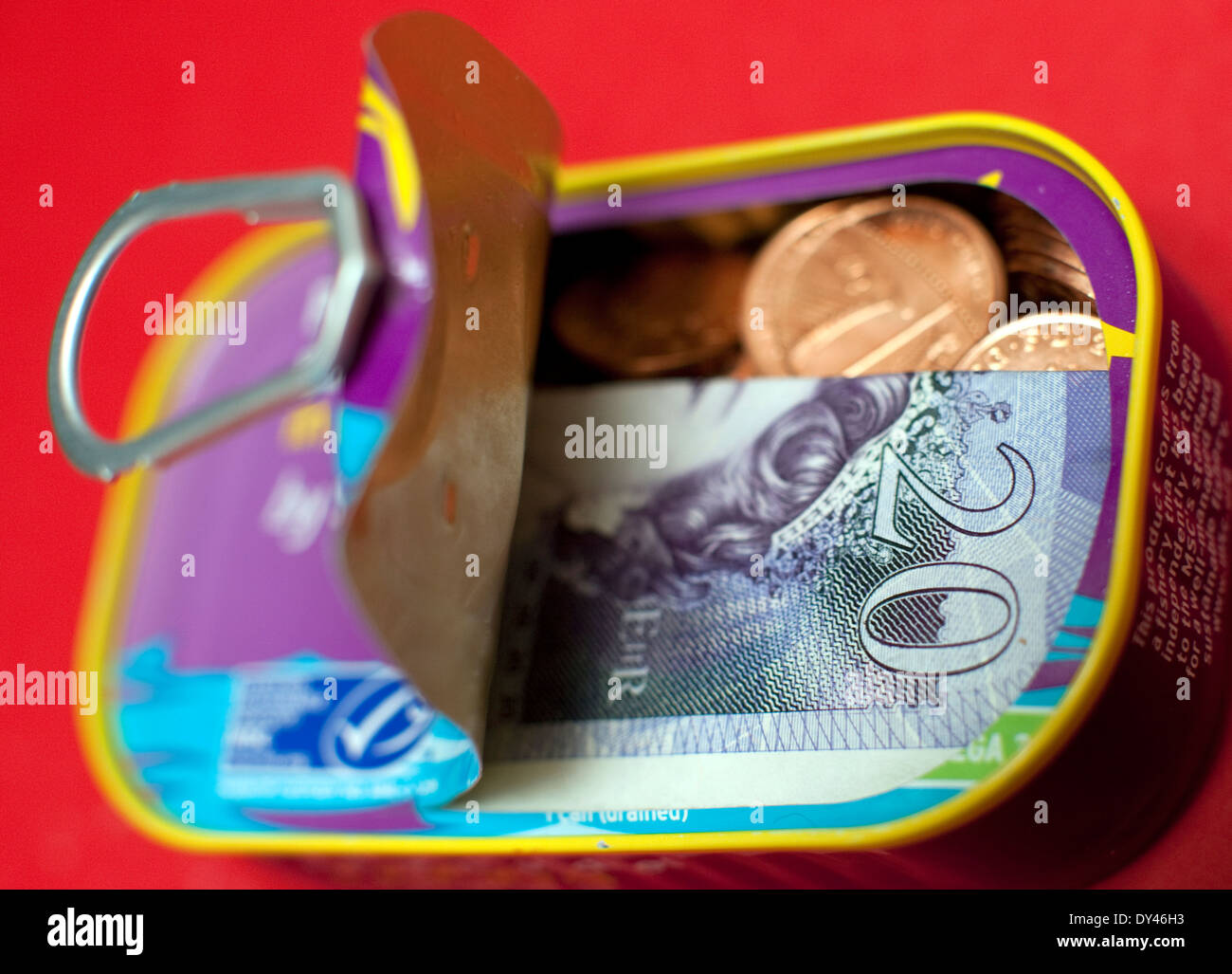 Reveal opening hi-res stock photography and images - Alamy