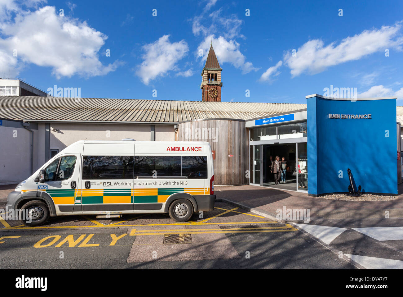 Medway Hospital Main Entrance Chatham Kent Stock Photo - Alamy