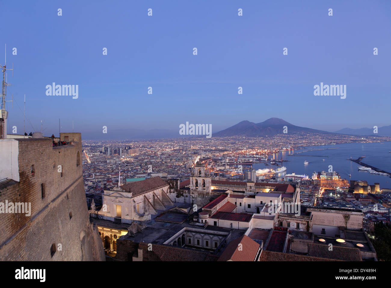 Castel sant'elmo vesuvius hi-res stock photography and images - Alamy