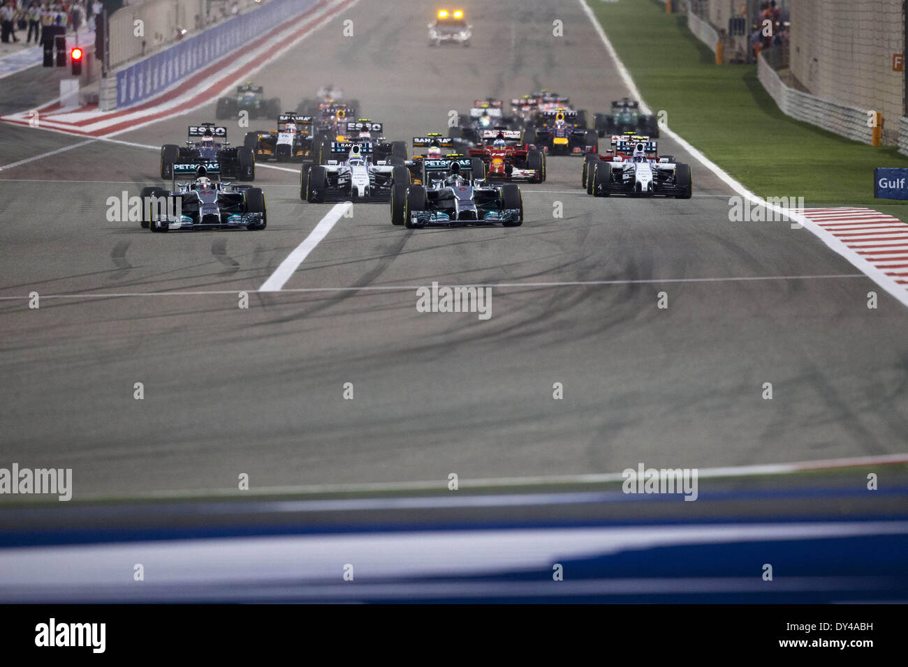 Start bahrain grand prix bahrain international circuit hi-res stock ...