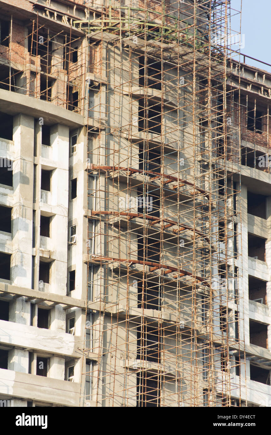 India Apartment building under construction Stock Photo - Alamy