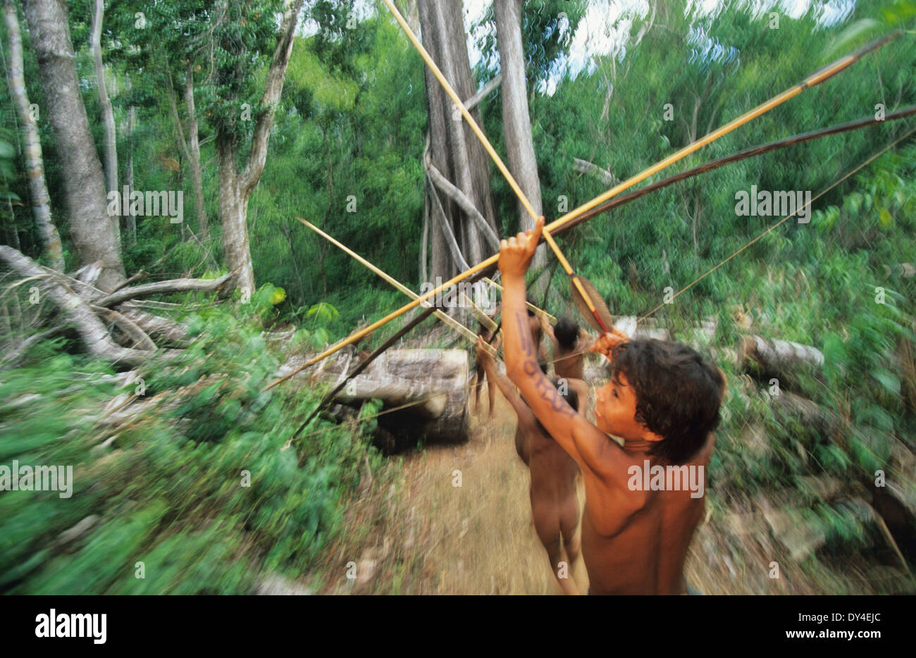 Amazon tribe bow arrow hi-res stock photography and images - Alamy
