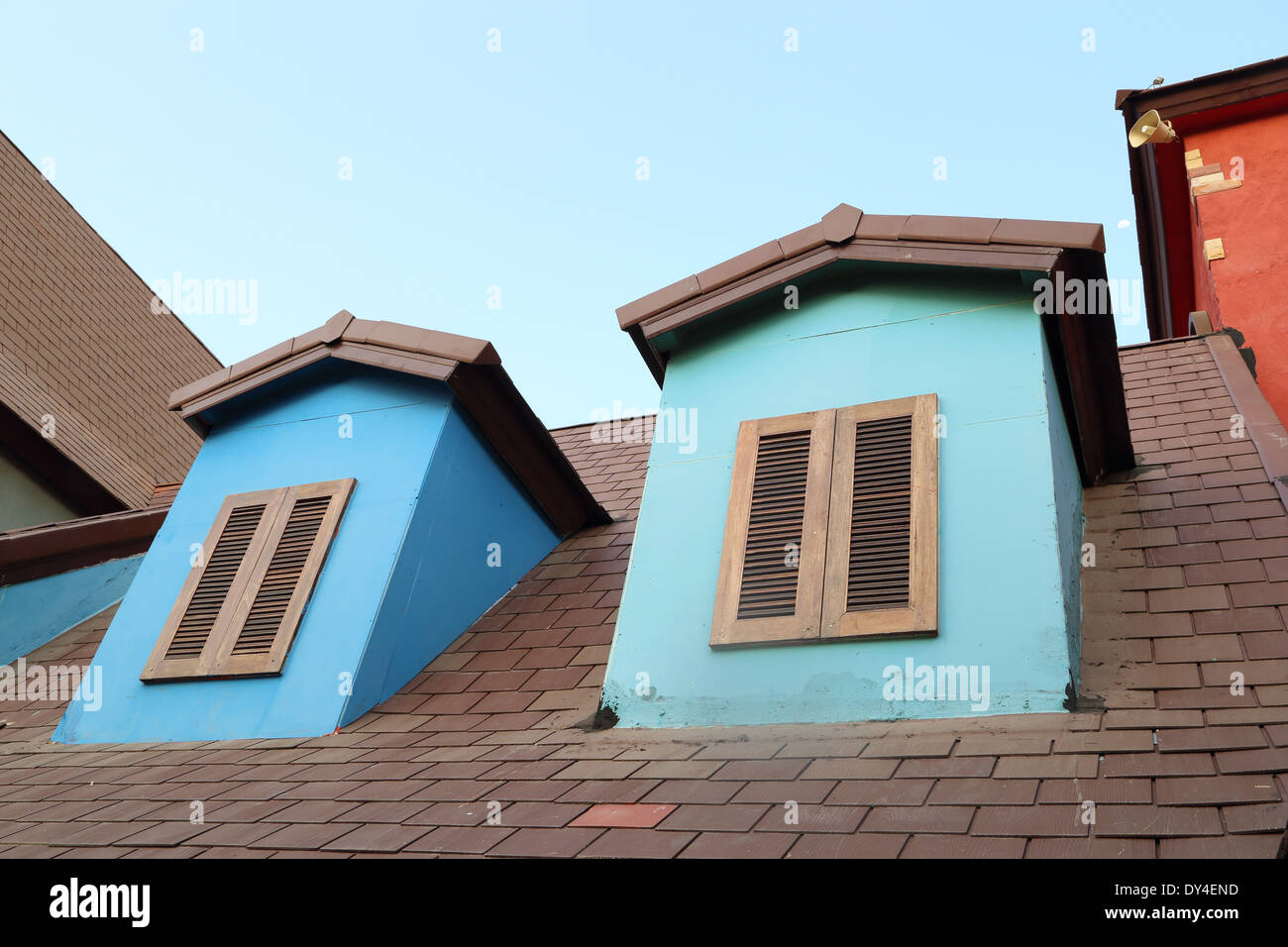 window in the building (vintage style Stock Photo - Alamy