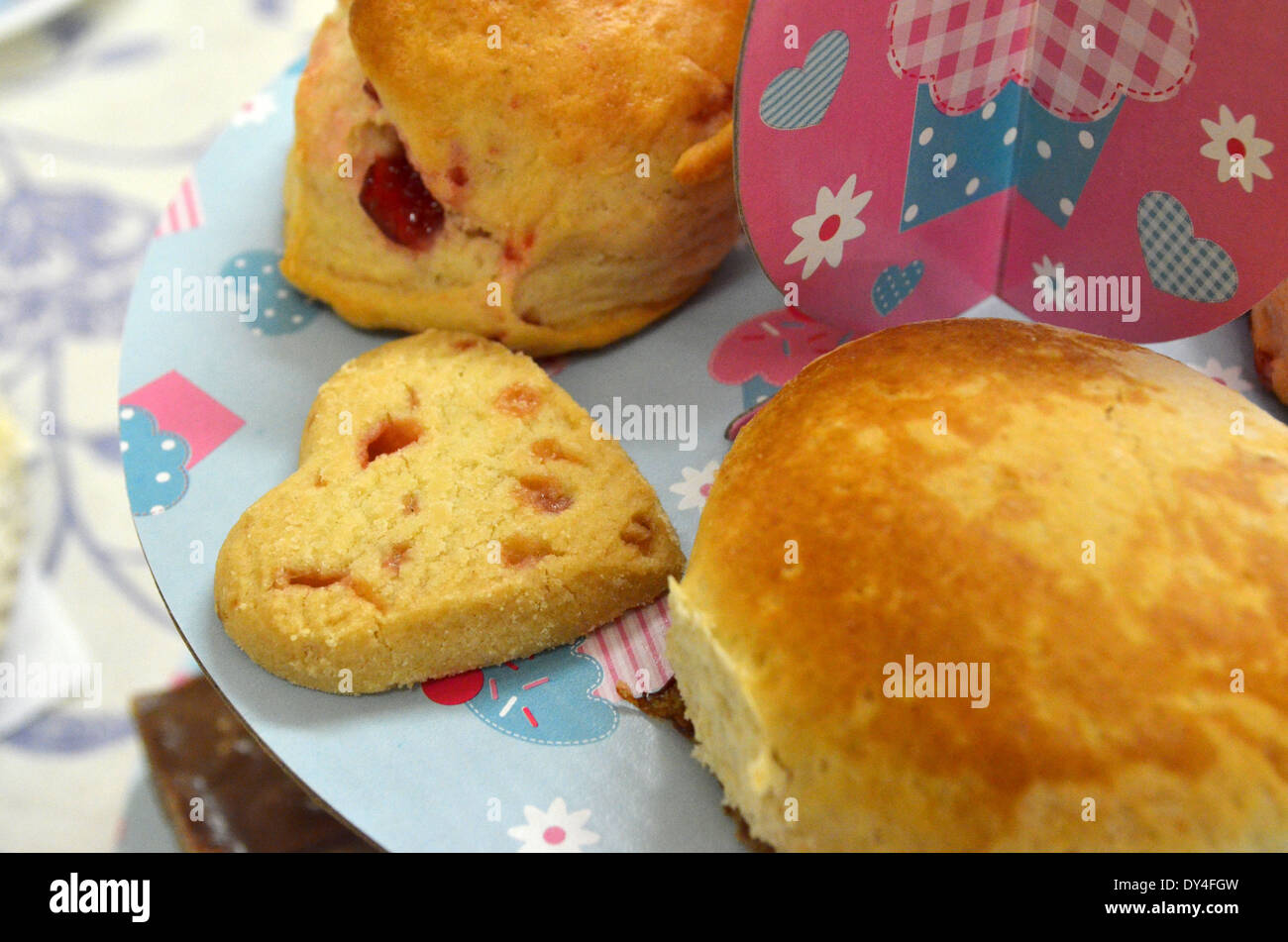 Birthday cakes and biscuits Stock Photo - Alamy