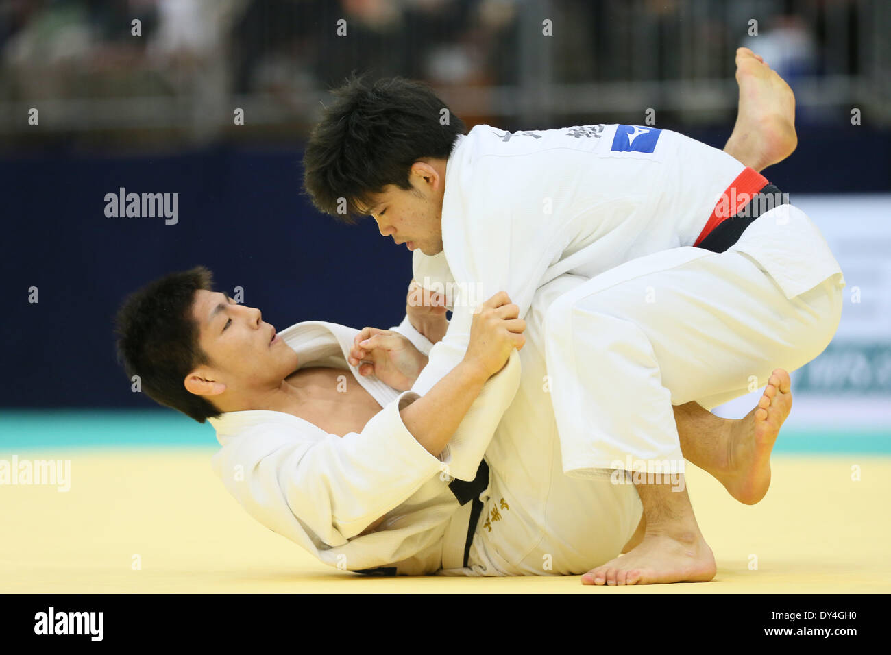 Fukuoka Convention Center, Fukuoka, Japan. 6th Apr, 2014. (L to R) Riki Nakaya, Shohei Ono ...