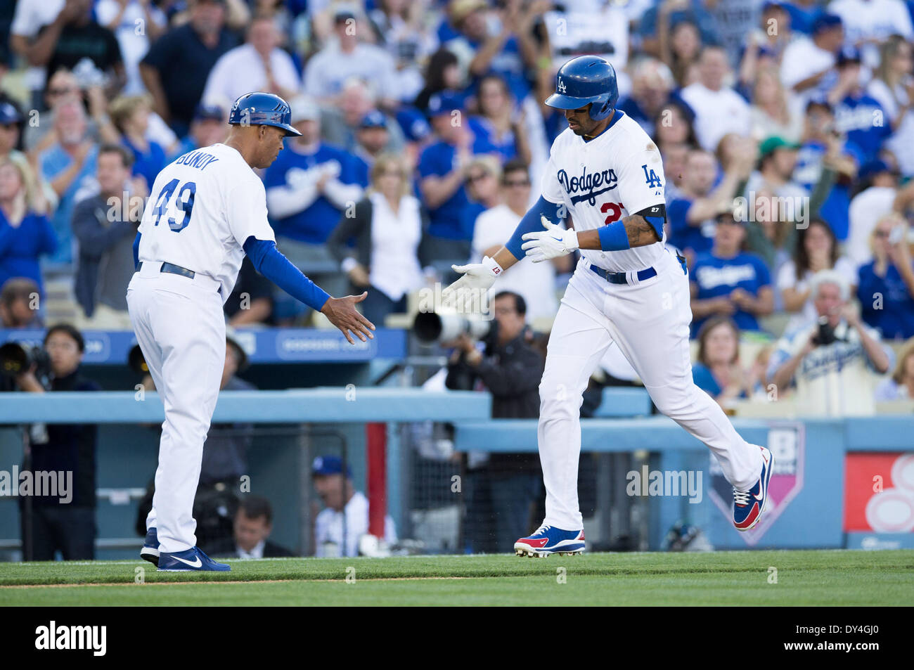 Los angeles dodgers third base coach lorenzo bundy hi-res stock ...