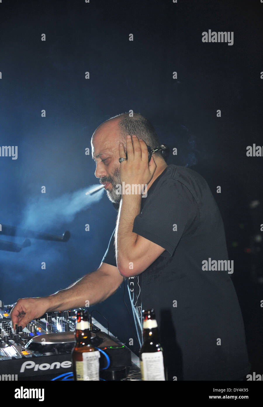 Howie b hi-res stock photography and images - Alamy