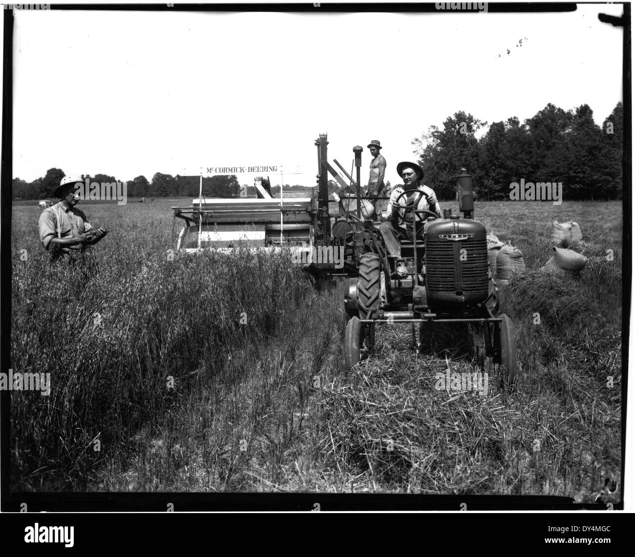 Farmall a Black and White Stock Photos & Images - Alamy