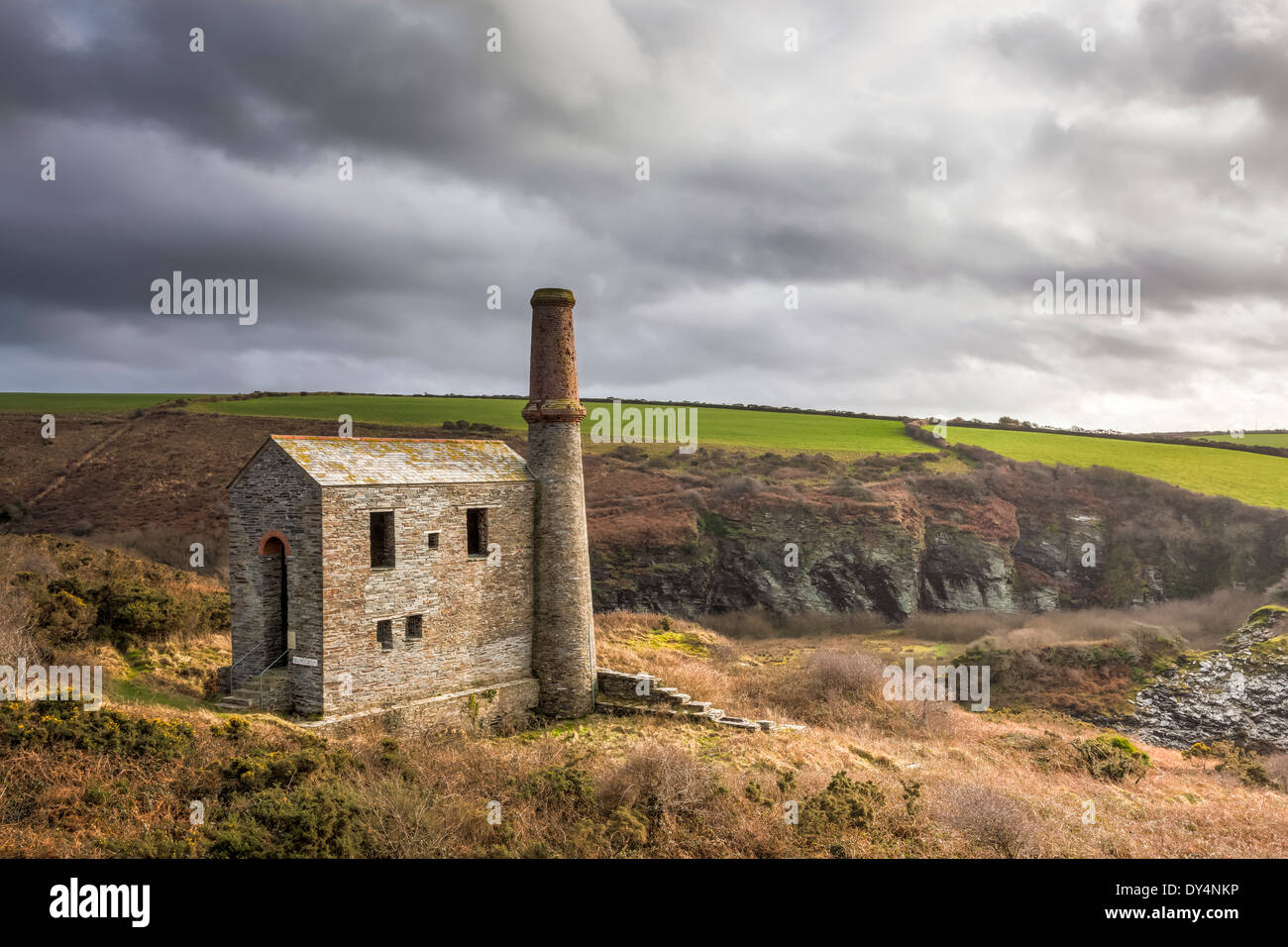 Abandoned Cornish engine house at Prince of Wales quarry Cornwall ...