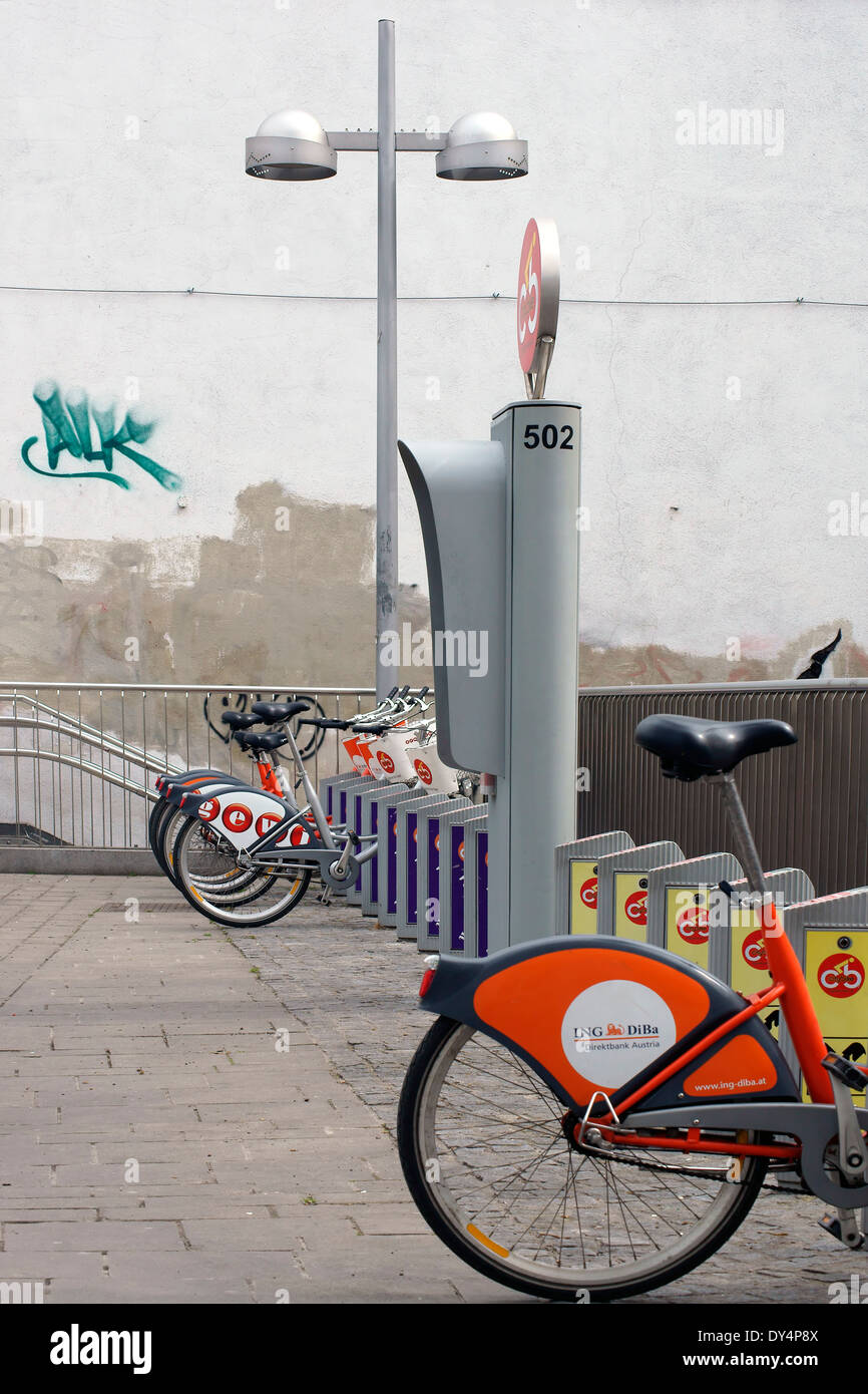 Bicycle rental system hi-res stock photography and images - Alamy