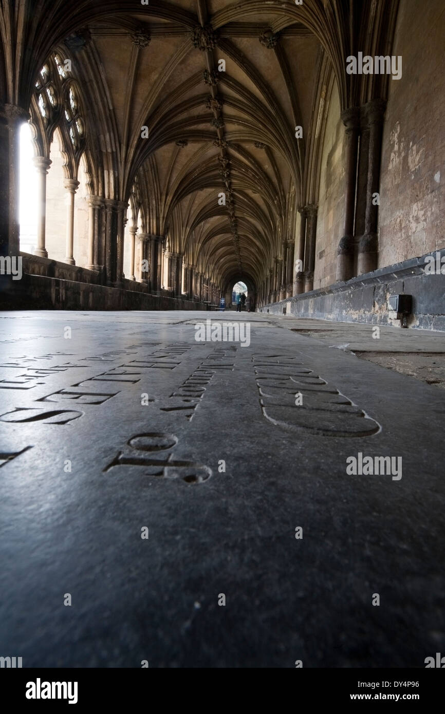 Vaulted walkways hi-res stock photography and images - Alamy