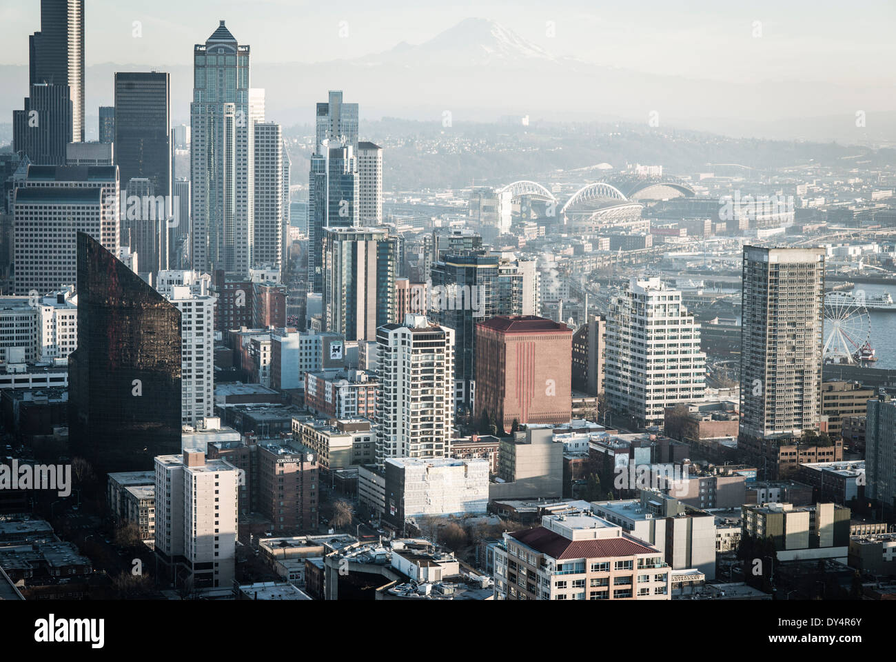 Seattle skyscraper hi-res stock photography and images - Alamy