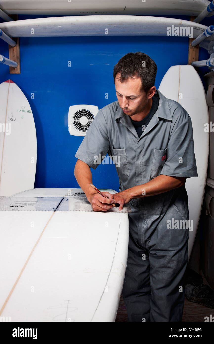 Surfboard repair hi-res stock photography and images - Alamy