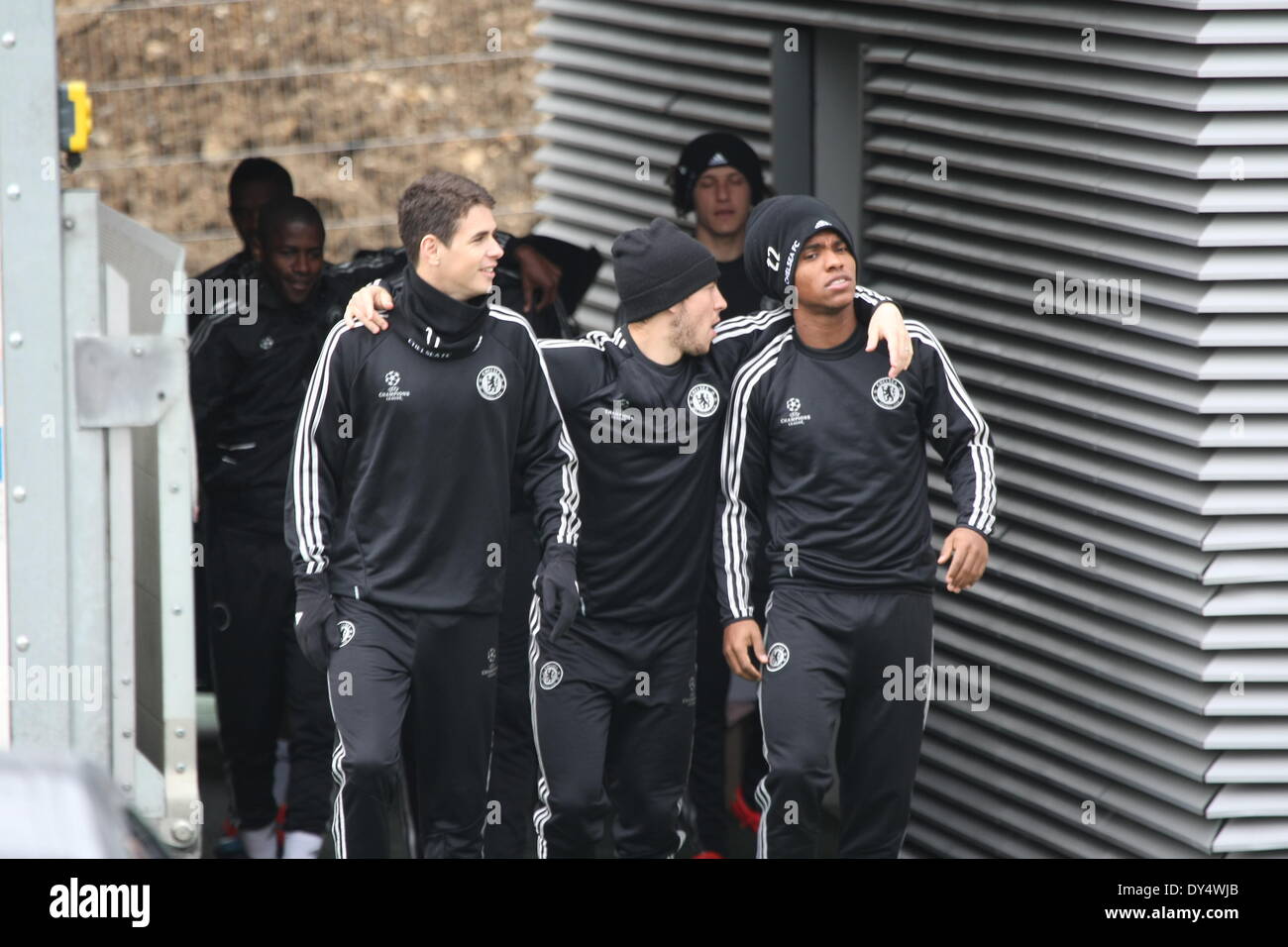 Chelsea Footballers train at their Cobham academy pre game Stock Photo ...