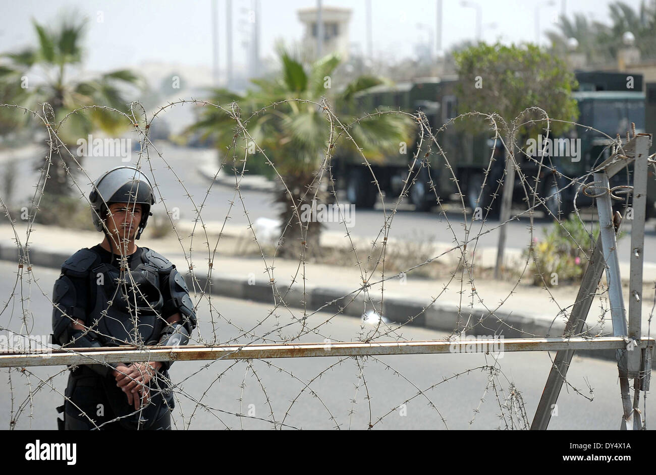 Security guards in egypt hi-res stock photography and images - Alamy