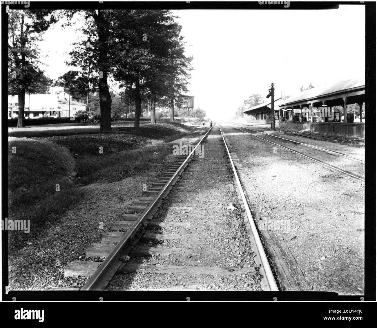 Railroad Park and depot loading docks Stock Photo - Alamy