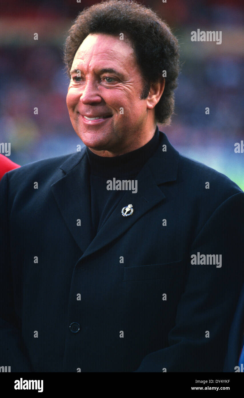 Singer tom jones hi-res stock photography and images - Alamy