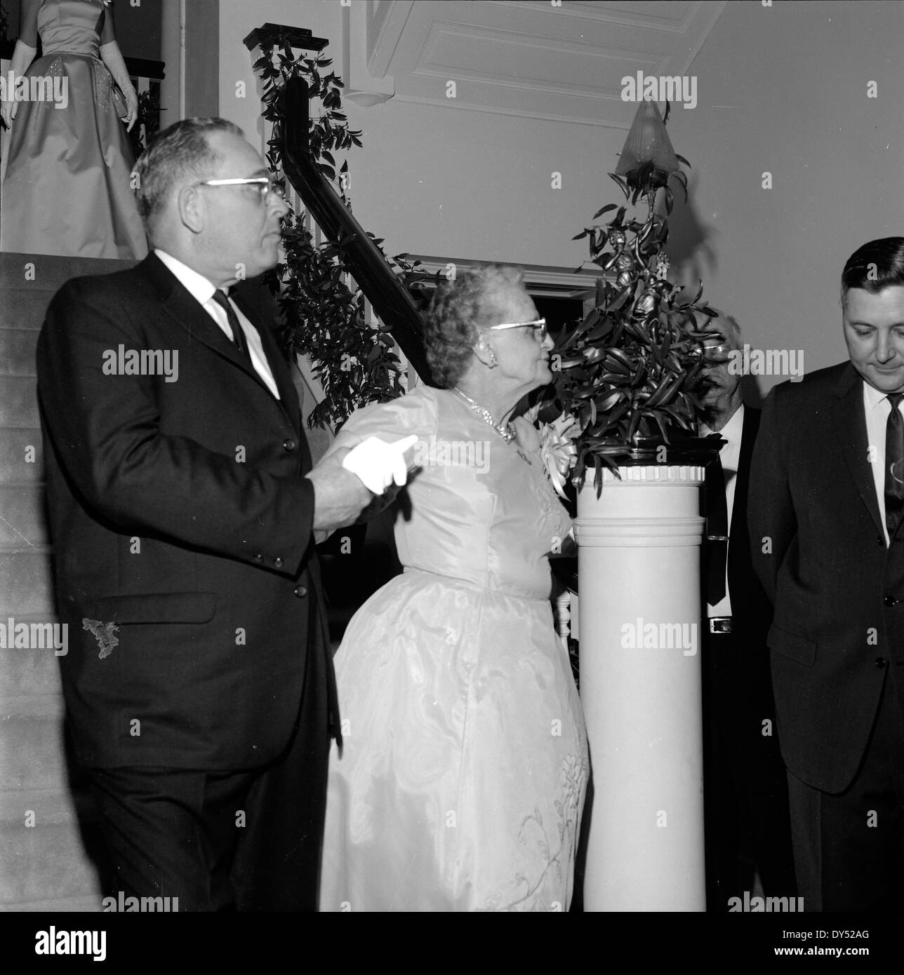 Lyndon johnson swearing in 1963 hi-res stock photography and images - Alamy