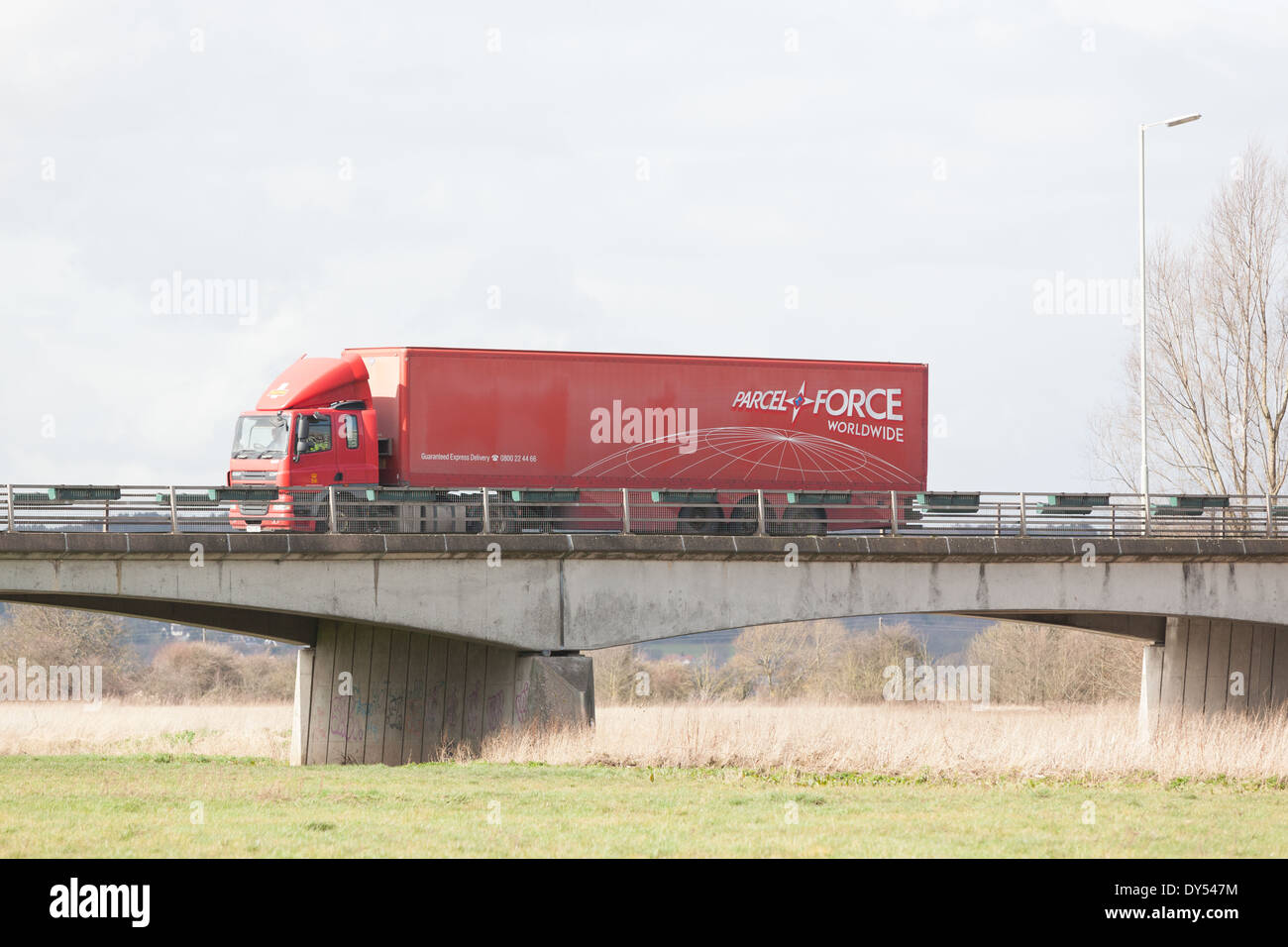 A Royal Mail Parcel Force Lorry On The Road In The Midlands Stock Photo a-royal-mail-parcel-force-lorry-on-the-road-in-the-midlands-stock-photo
