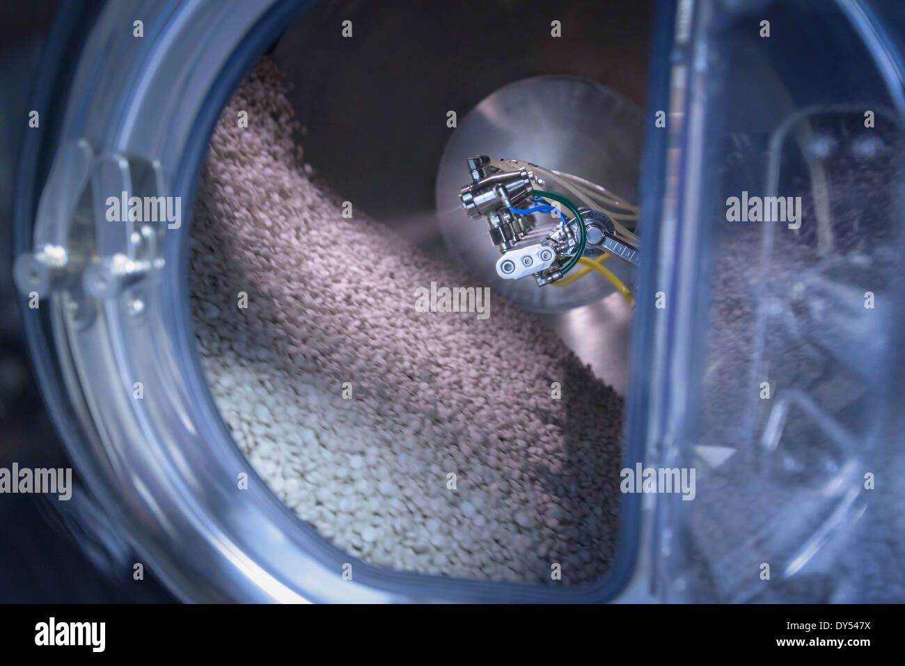 Medical coating production hi-res stock photography and images - Alamy