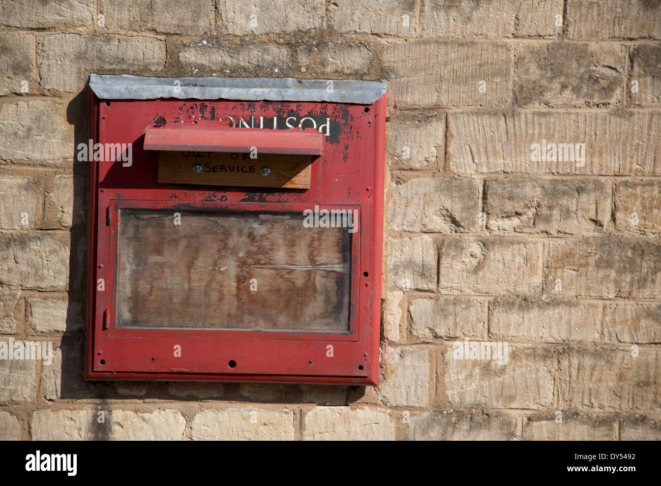 old post box Stock Photo - Alamy