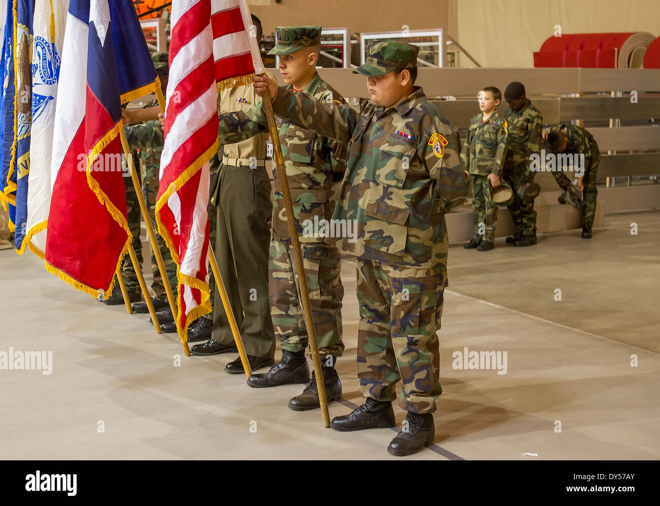 Native usa young hi-res stock photography and images - Alamy