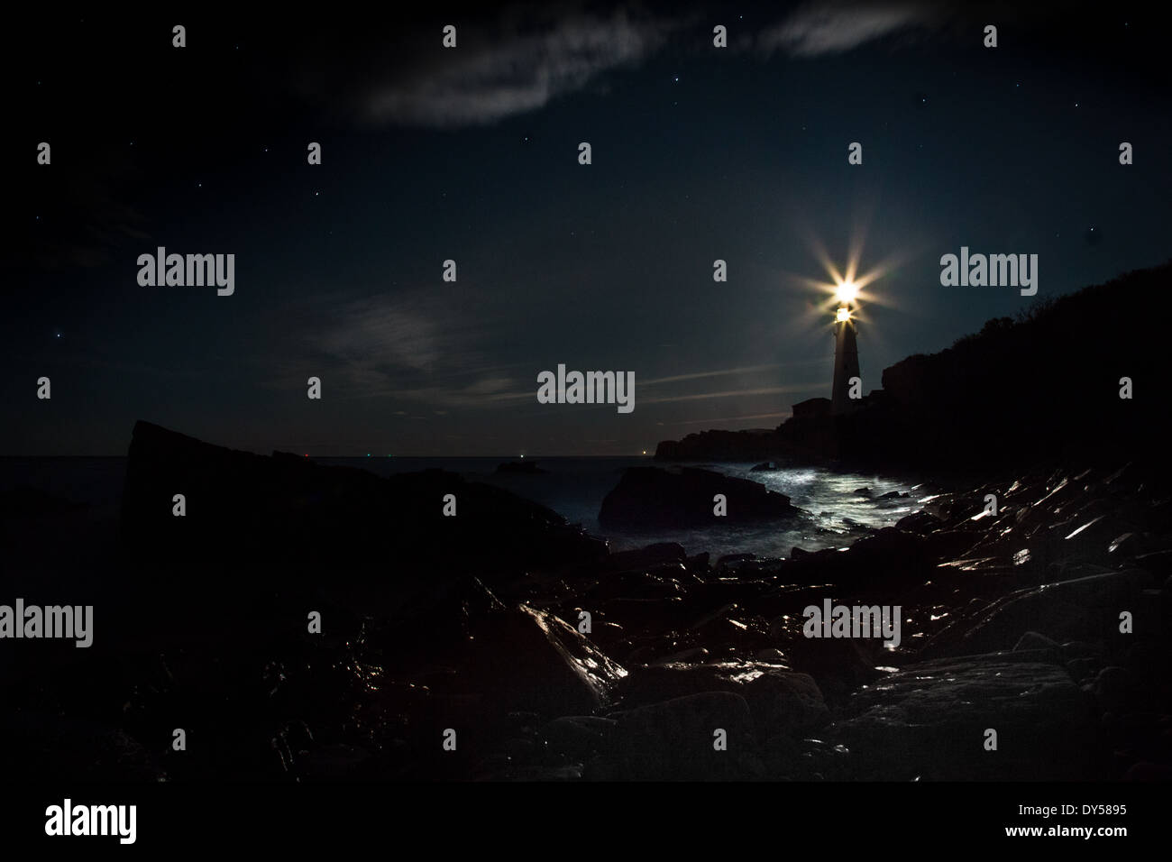 Portland moon hi-res stock photography and images - Alamy