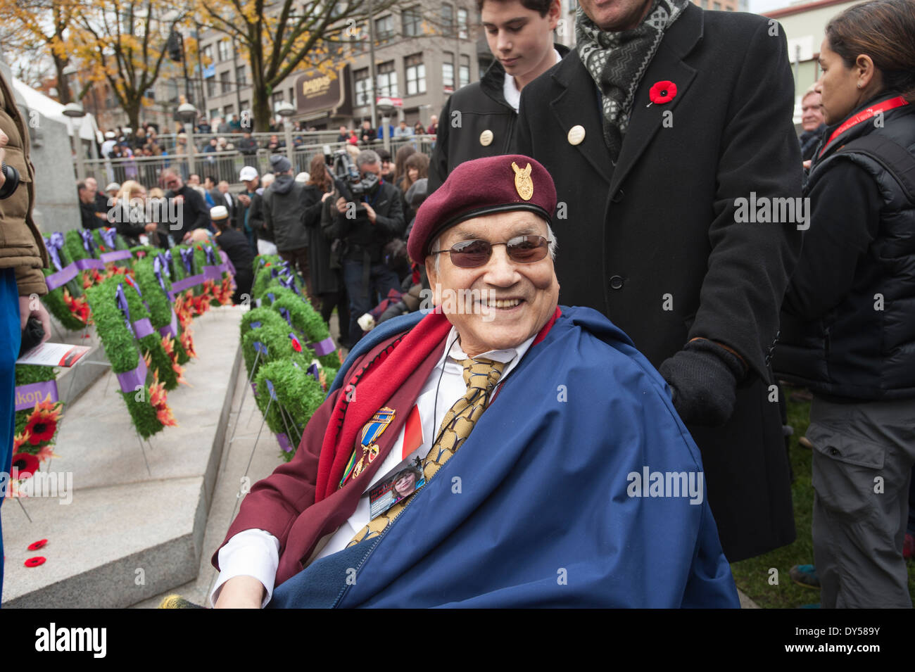 War remembrance ceremonies hi-res stock photography and images - Alamy