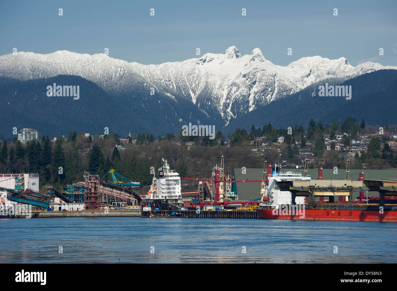 Vancouver north shore mountain hi-res stock photography and images - Alamy
